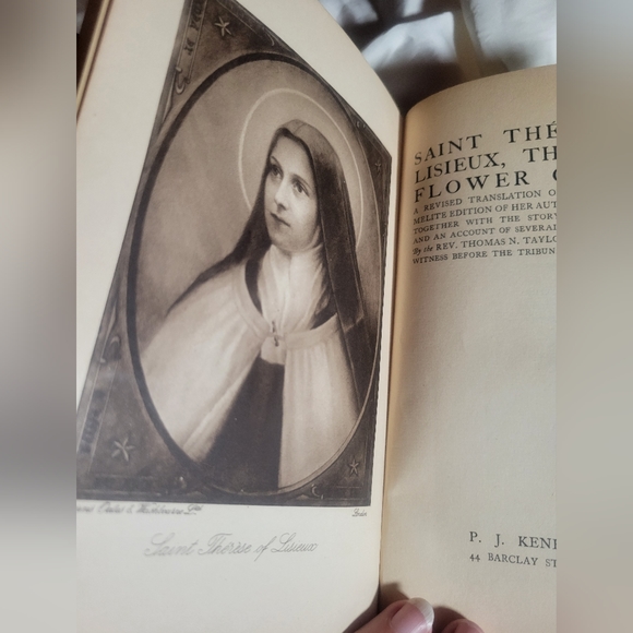 book | Accents | Saint Therese Of Lisieux The Little Flower | Poshmark